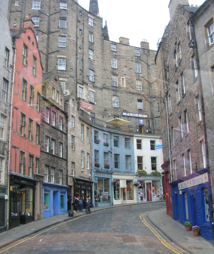Edinburgh tours and city essentials | visit Scotland | touring the UK